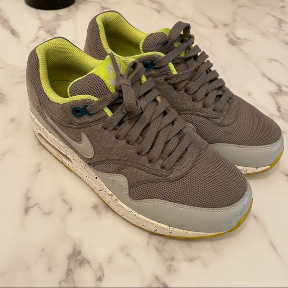 Nike | Shoes | Mike Air Max Sneaker | Poshmark